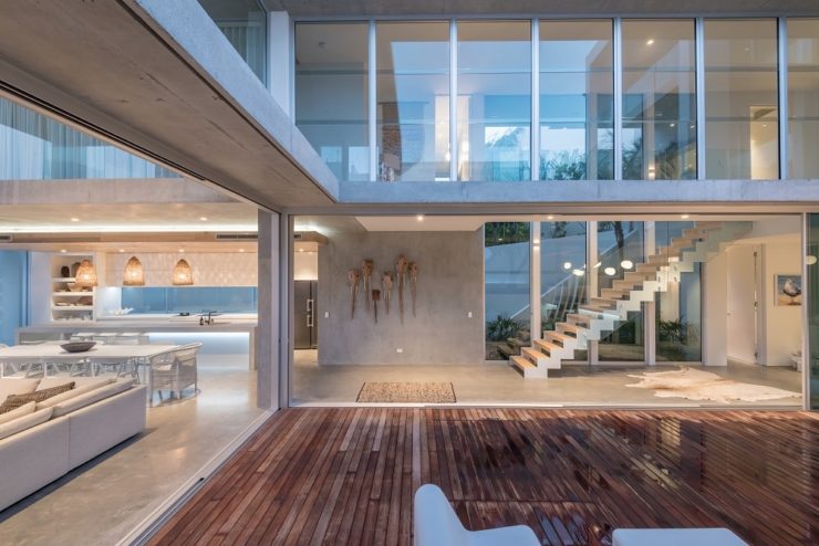 Luxury Queensland Beach House, Brisbane Custom Homes, Chris Clout