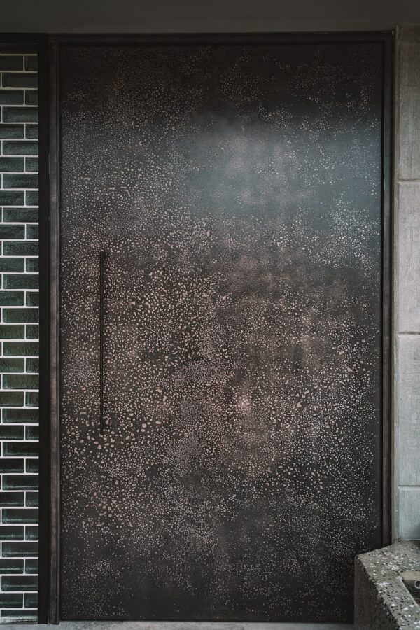 LIquid Metal Finishes, Metal finishes, Metal Look Applications