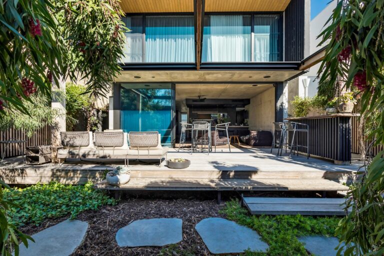 Creating Perth's Most Beautiful Gardens - Custom Homes
