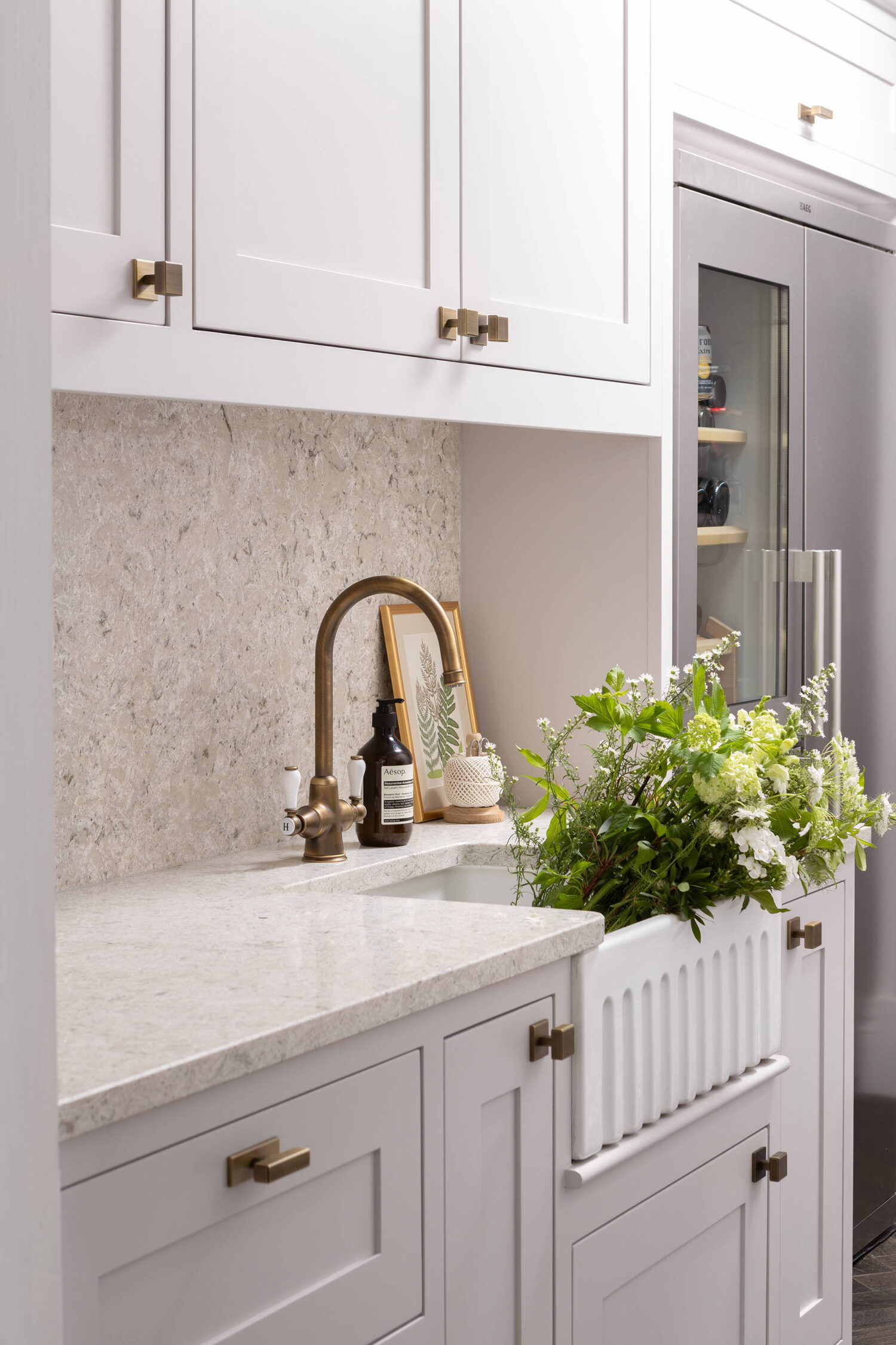 Luxury Architectural Hardware, Brass Kitchen knobs & Handles