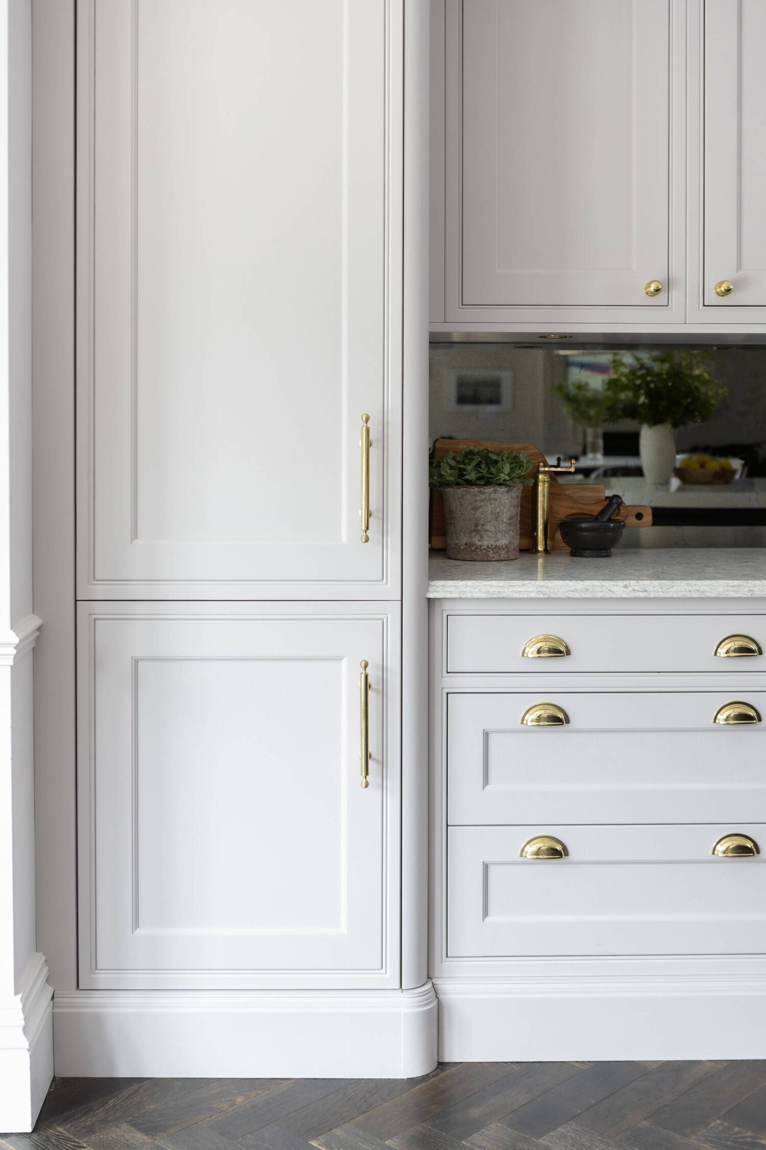 Luxury Architectural Hardware, Brass Kitchen knobs & Handles