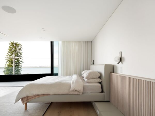 Brighton-Le-Sands Luxury Home - Contemporary Coastal
