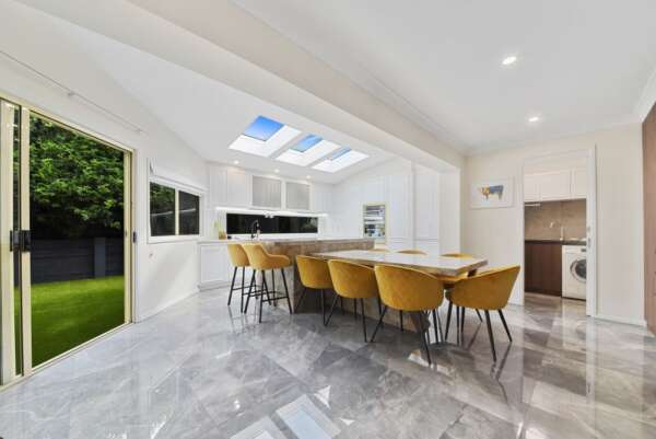 Luxury Brisbane Kitchen Design Feature - Custom Homes