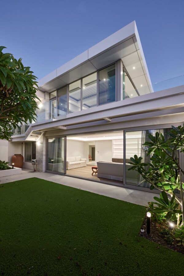 Cottesloe Custom Home by Collière Architecture