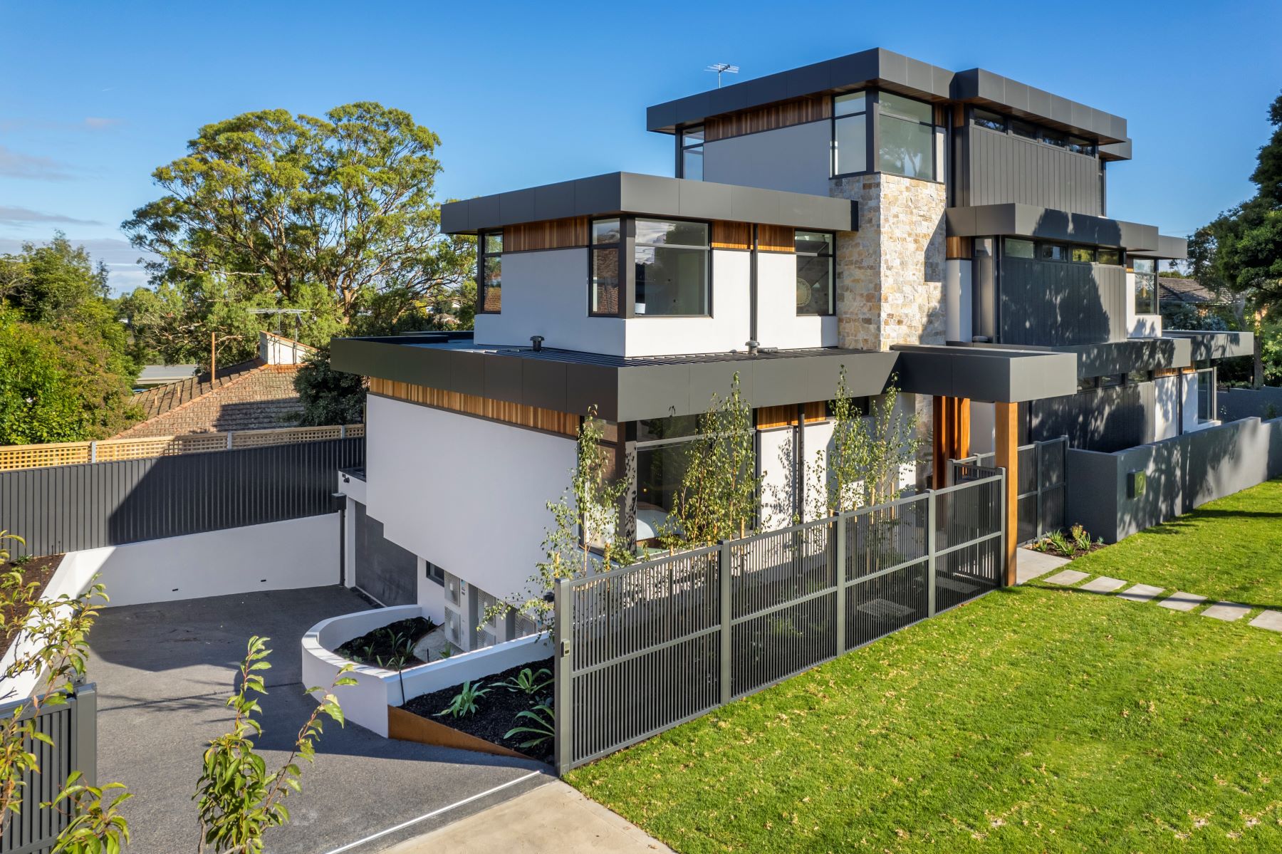 high-tech-homes-1 - Custom Homes